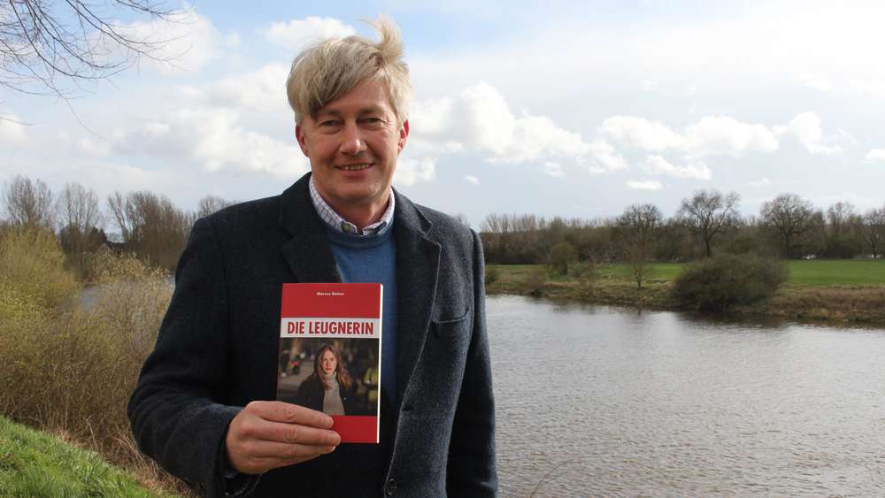 Nienburger Marcus Beiner hat seinen Debüt-Roman veröffentlicht | Nienburg